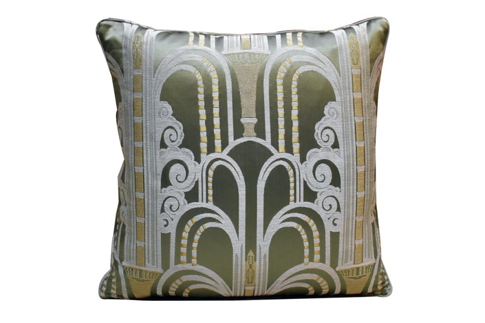 Lampas: a fabric with sumptuous decorations