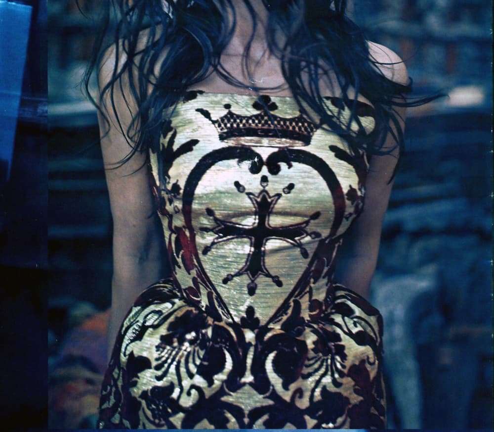 Cloth of Gold: the Golden Threads of an Ancient Tradition