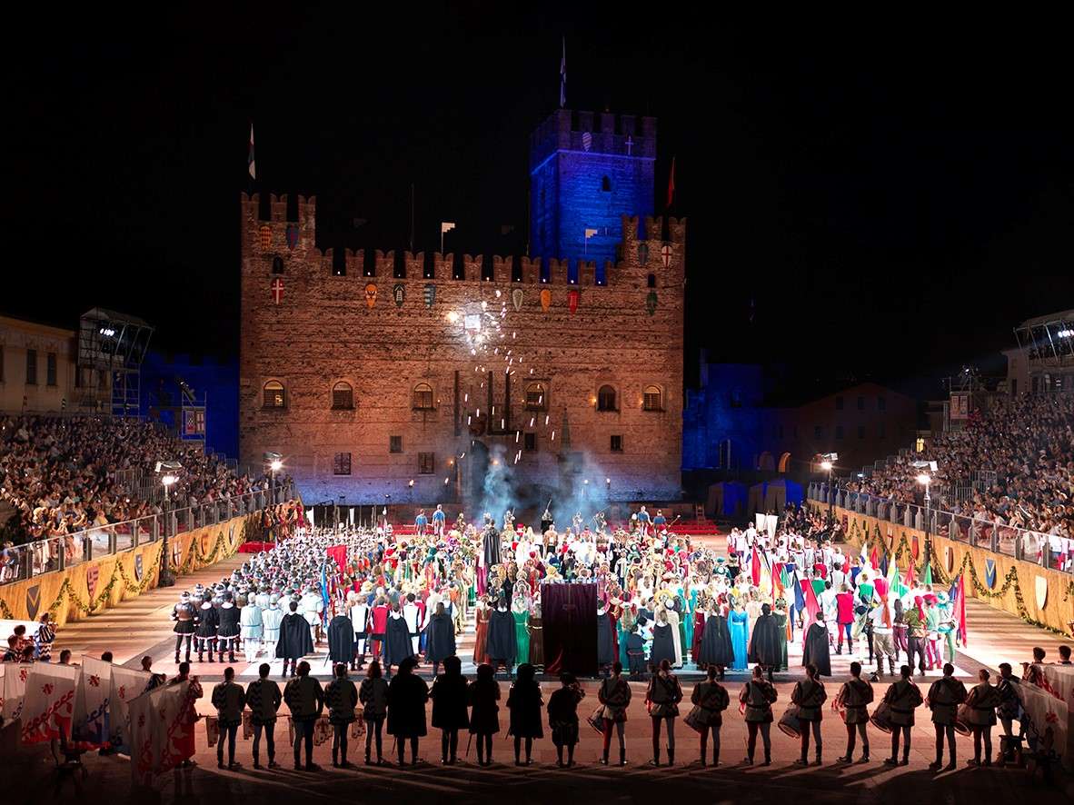 Bevilacqua Fabrics: Protagonists of Marostica Human Chess Game